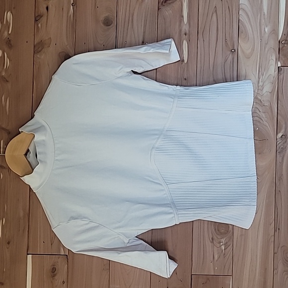 Guess | Tops | Guess Mock Turtle Neck With Corset Waist Size M Cream ...